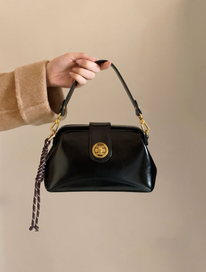 ストラップ付きレトロバッグ PRCL906600｜Cummel(キュンメル)